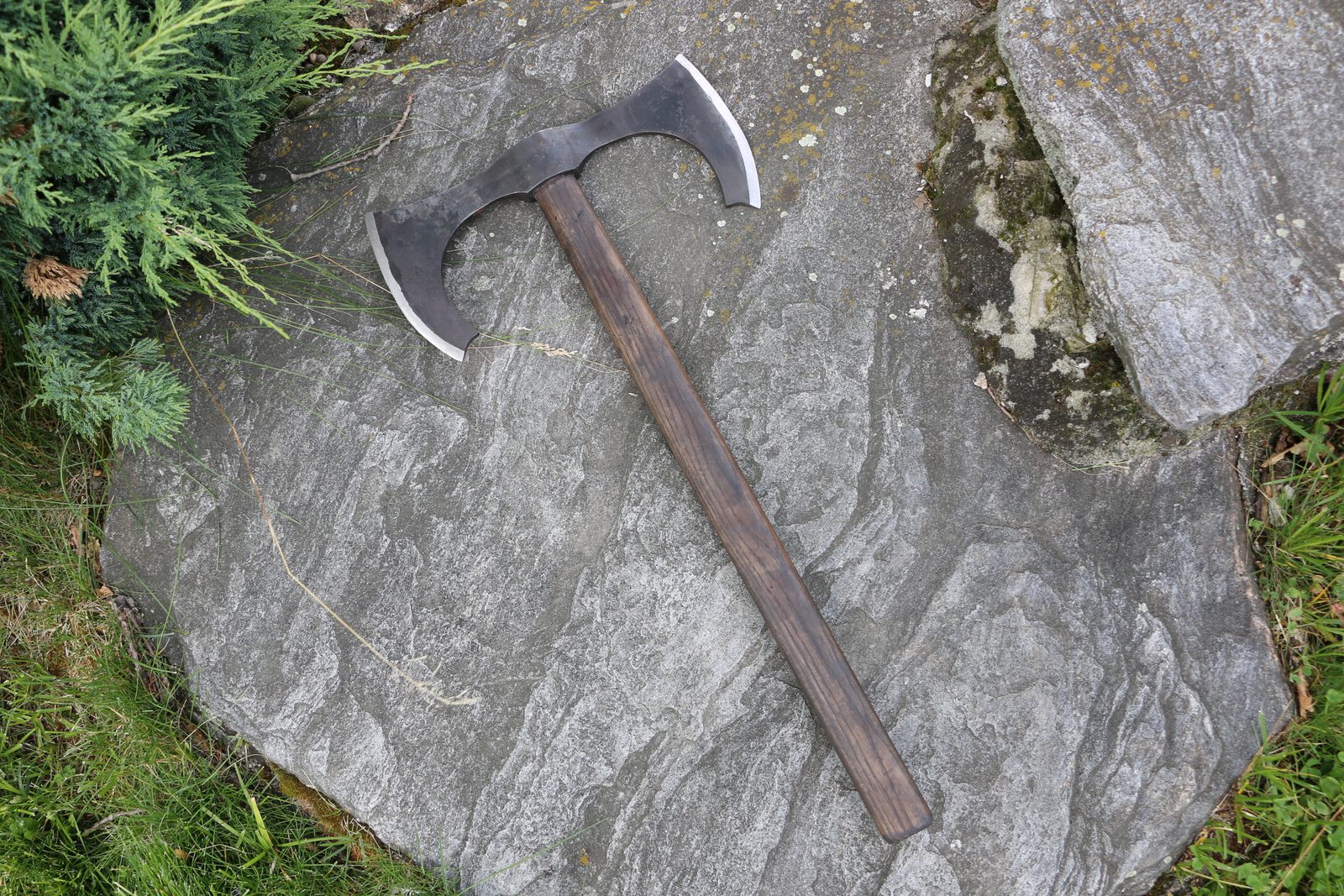 Fantasy Barbarian Battle Axe, sharp Wulflund
