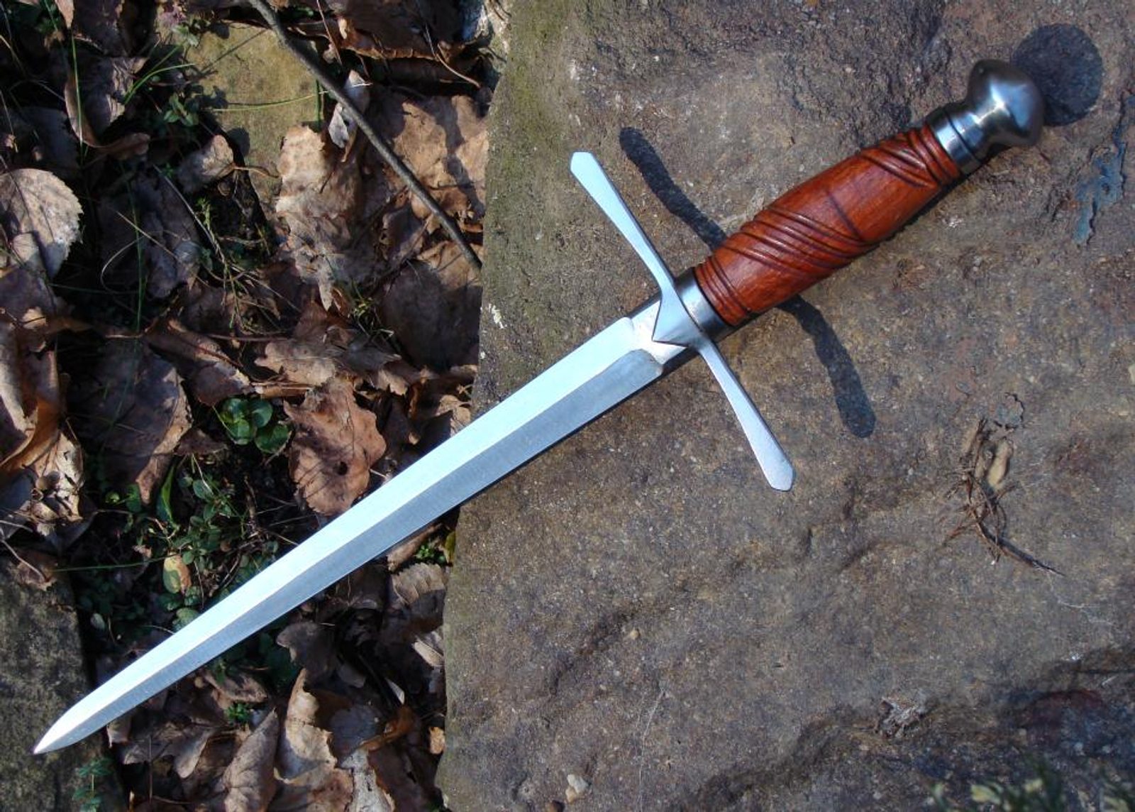 MEDIEVAL DAGGER - Worm Handle Drakkaria Costume and collectors' daggers ...