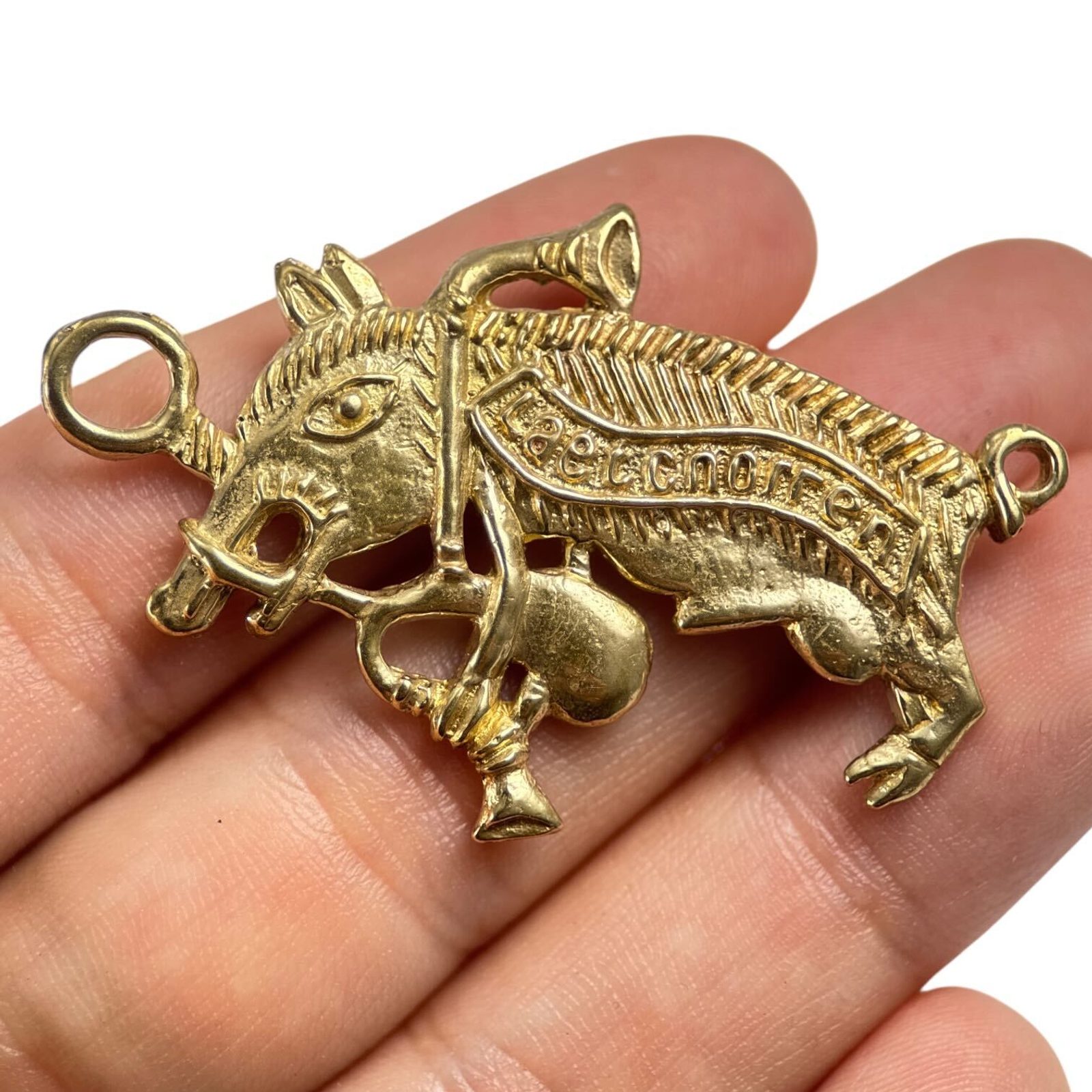 Wild Boar - bagpiper, medieval pilgrim badge Wulflund
