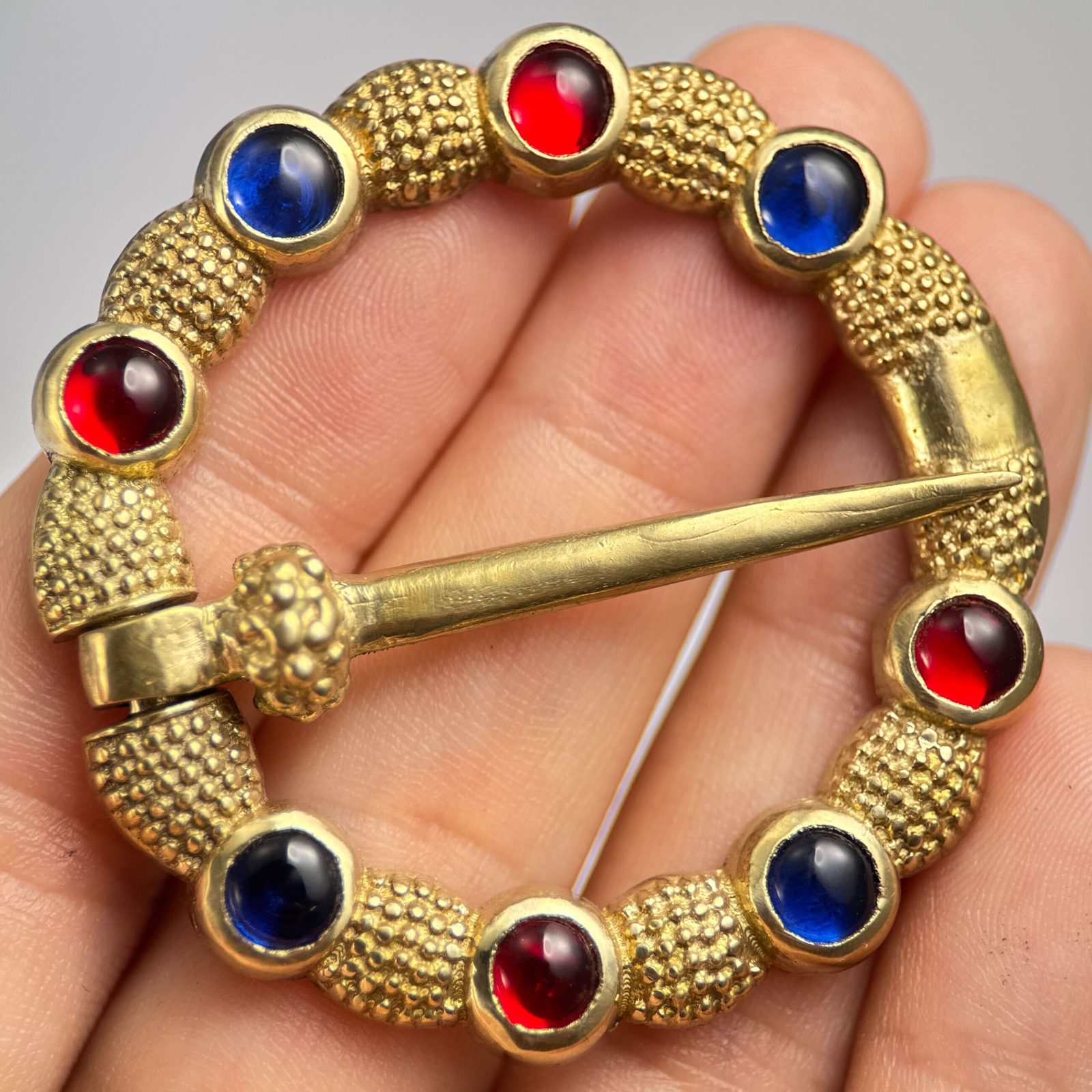 Medieval brooch, XIII. stoleti, England Wulflund