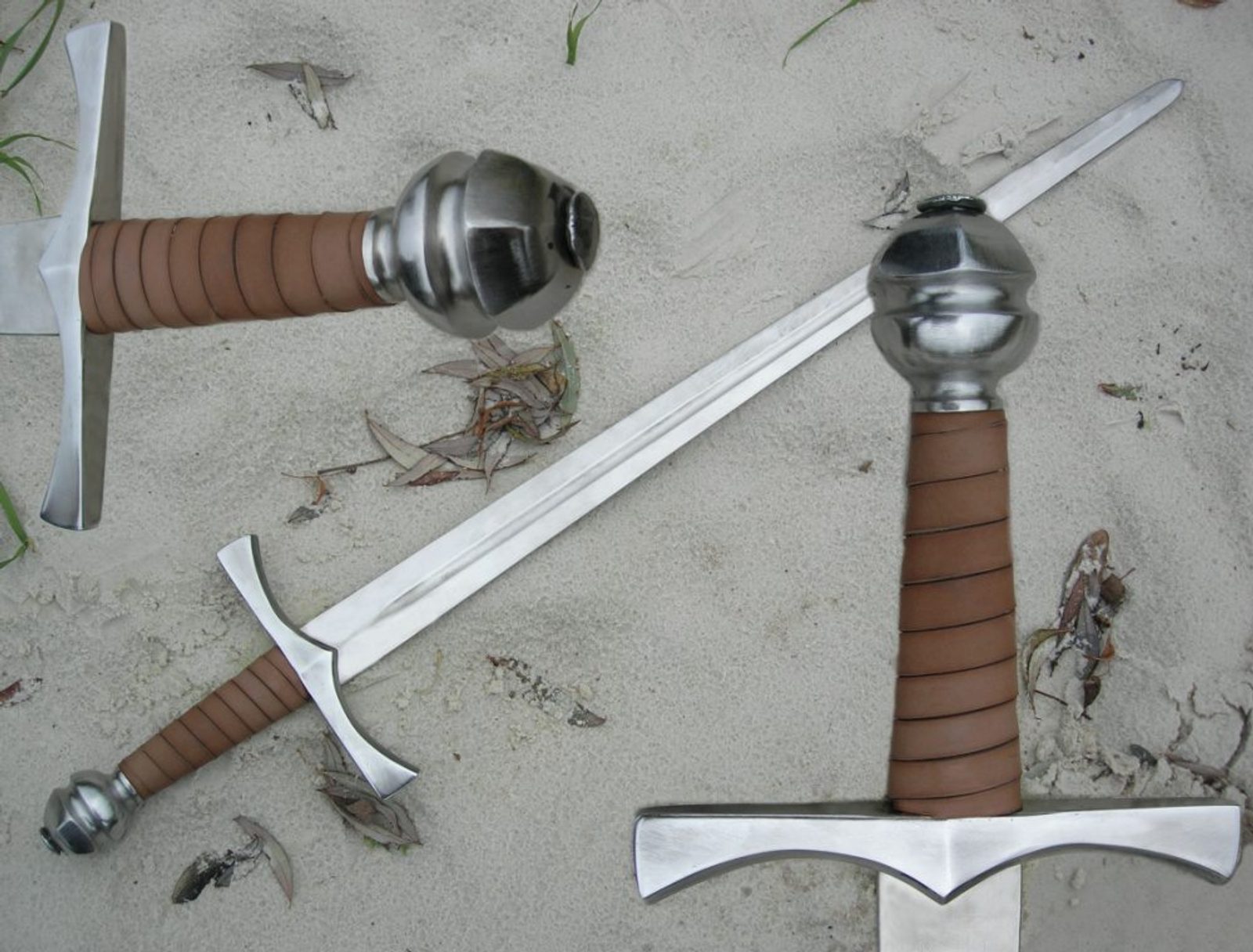 SINGLE HANDED GOTHIC SWORD Wulflund