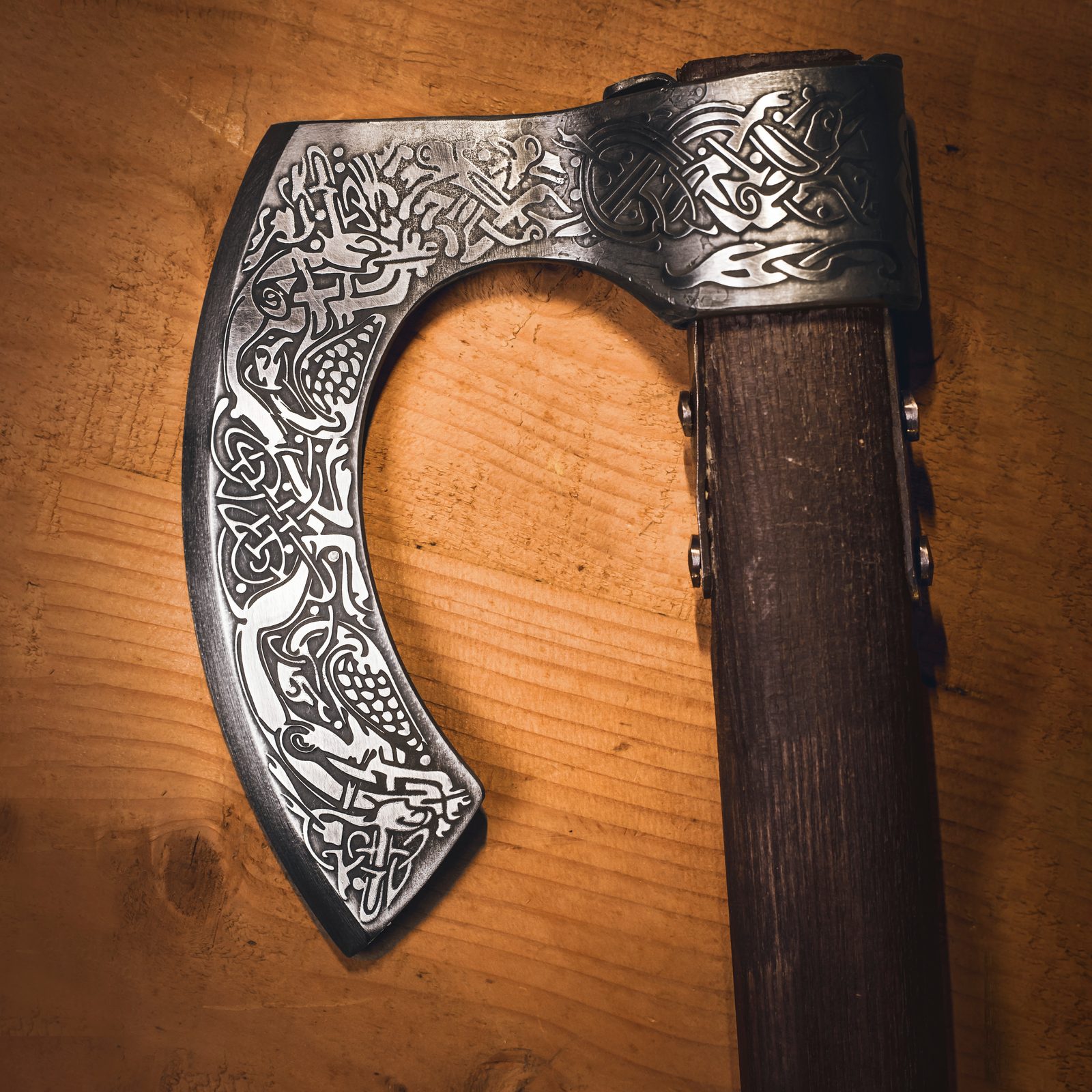 CONNOR luxury etched Axe Wulflund