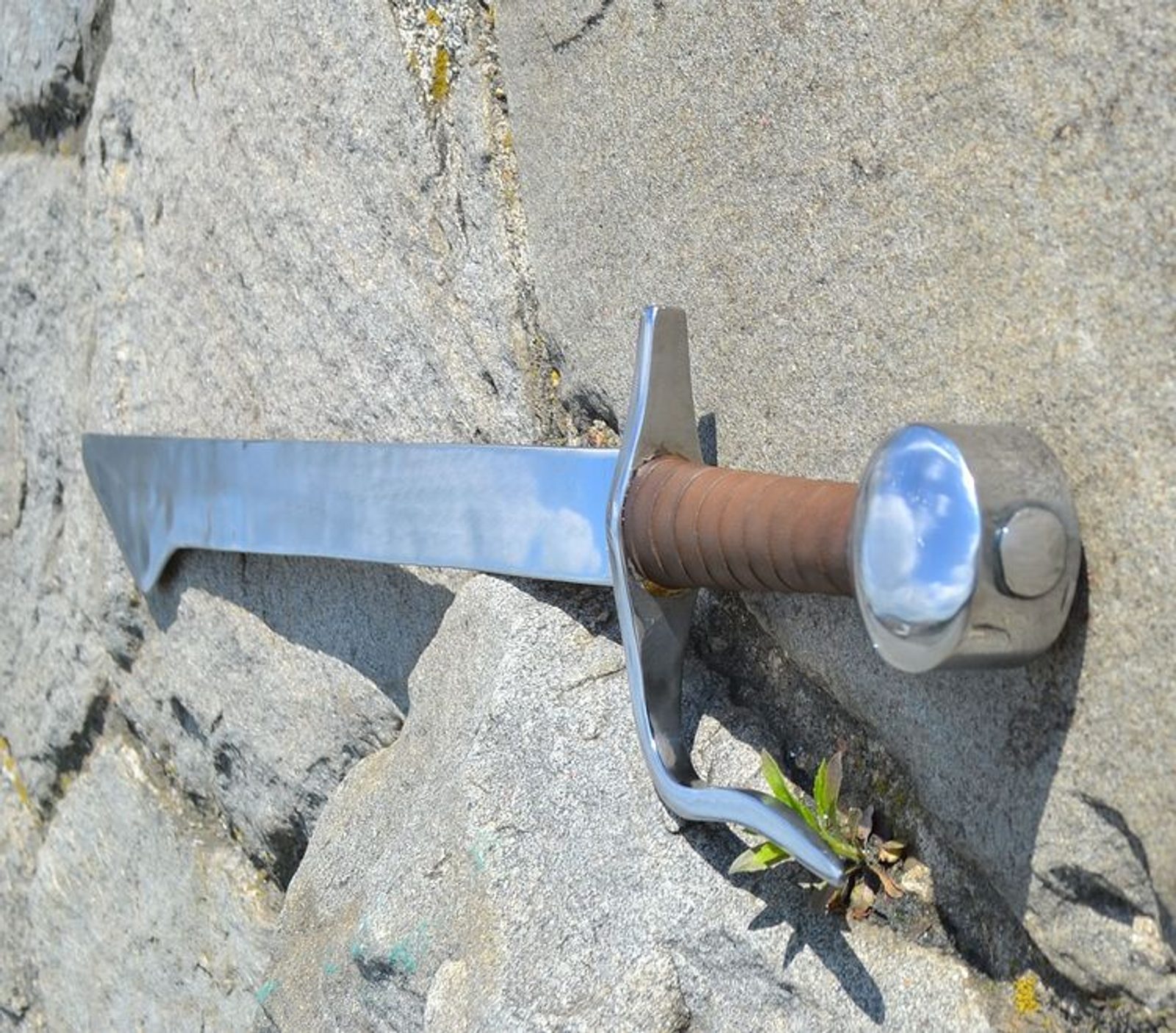 Battle of Nations style weapons Wulflund