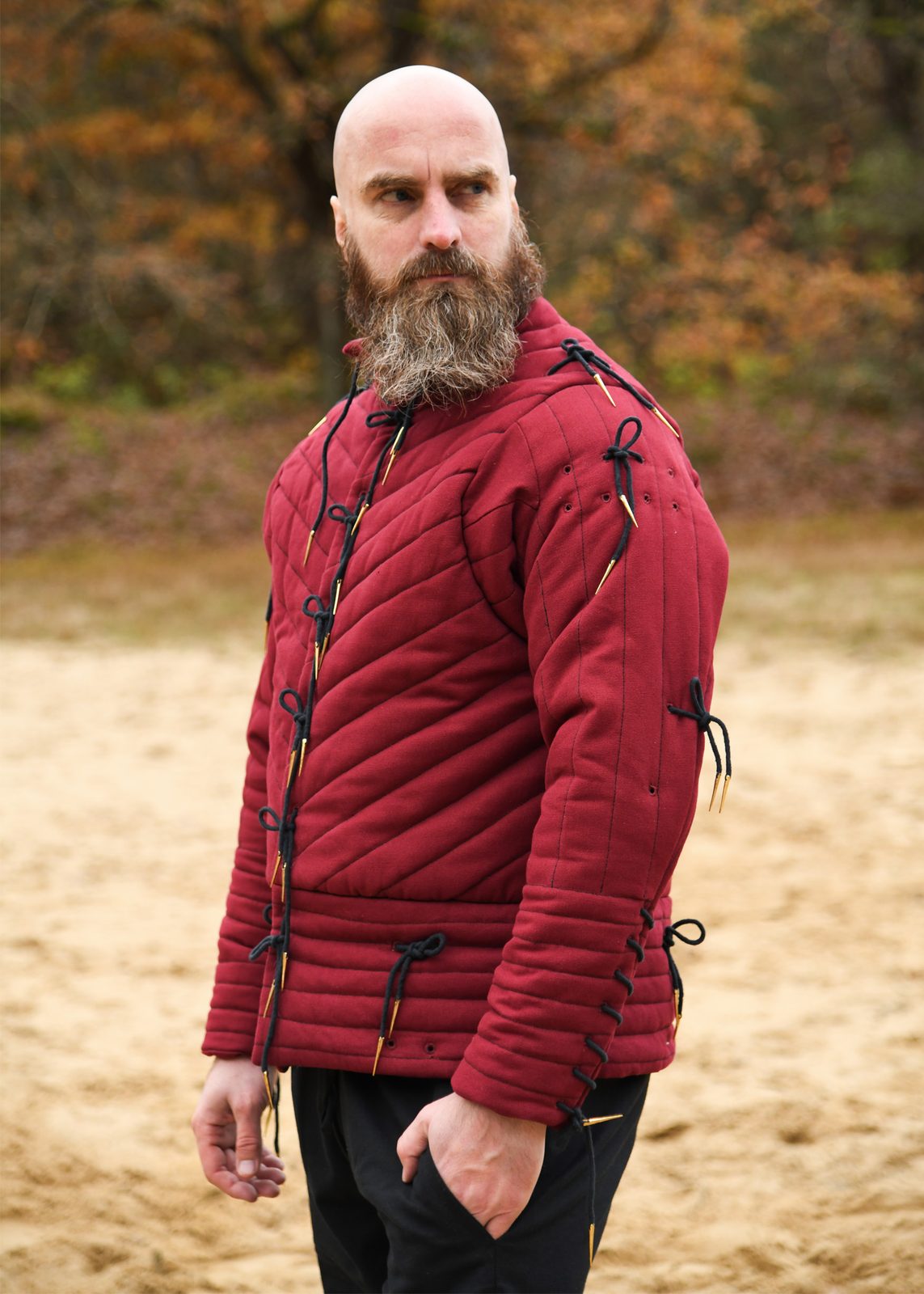 Padded Doublet with Arming Points, wine red - black Wulflund