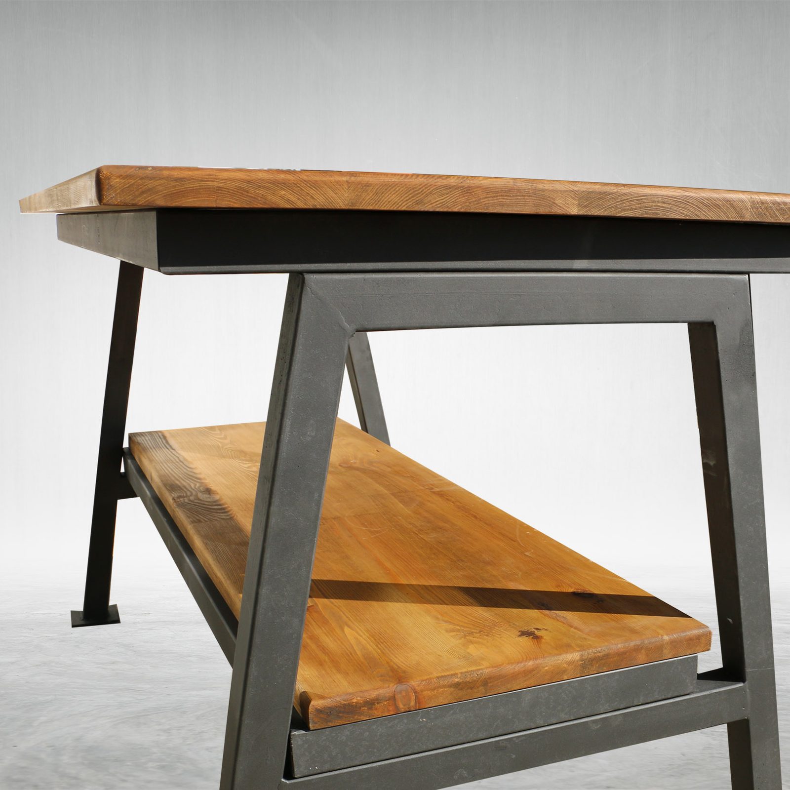 INDUSTRIAL - design Table Wulflund