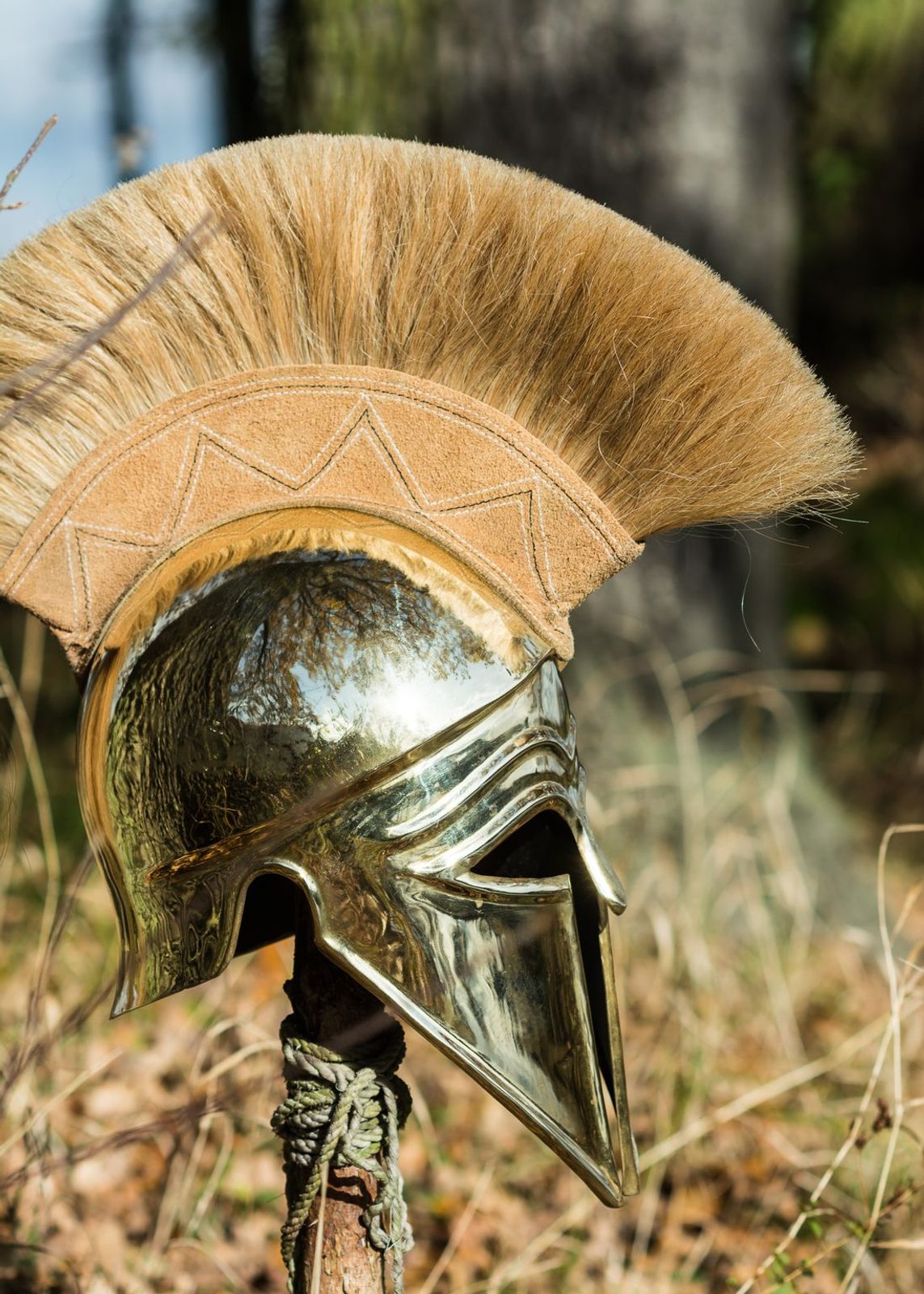 Greek helmet with chokol, brass Wulflund