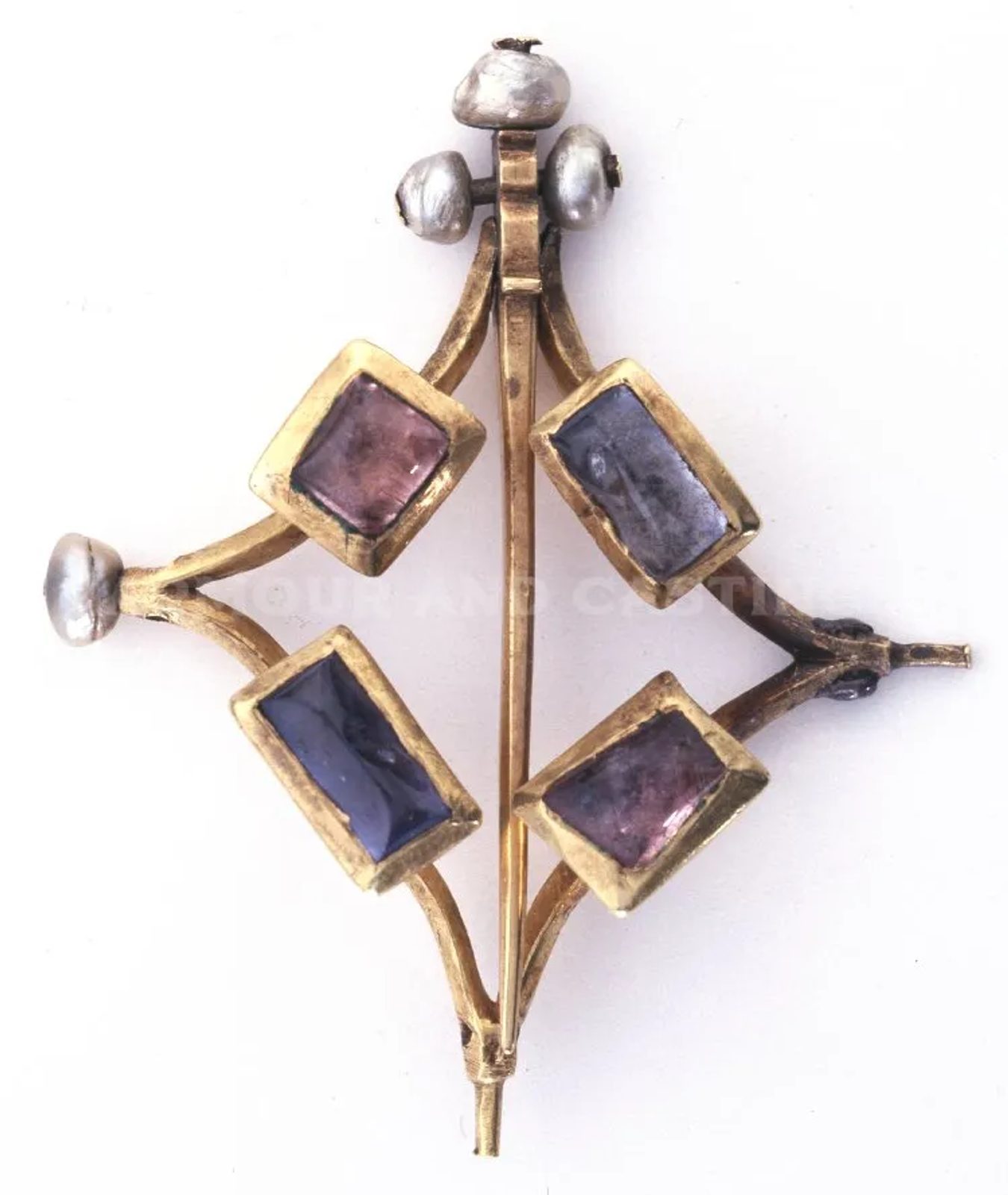 Medieval brooch, 14th century, England Wulflund