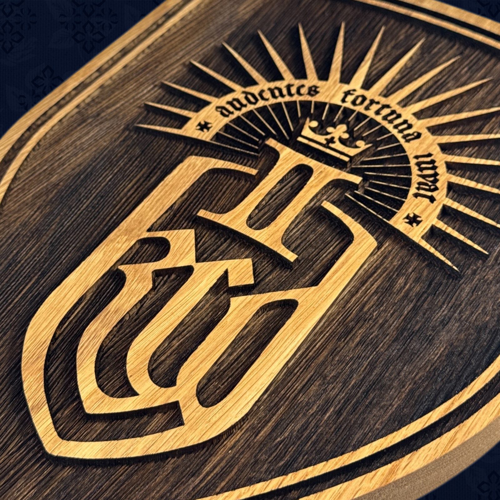 Wooden wall shield XL, Kingdom Come: Deliverance 2 Wulflund