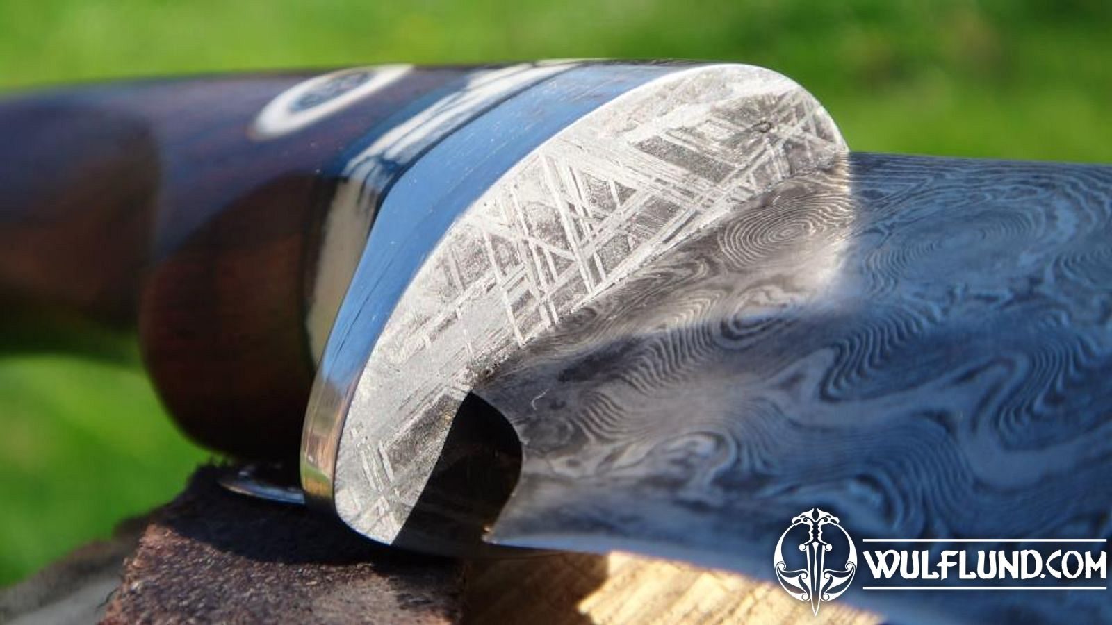 damascus steel knife with meteorite Wulflund