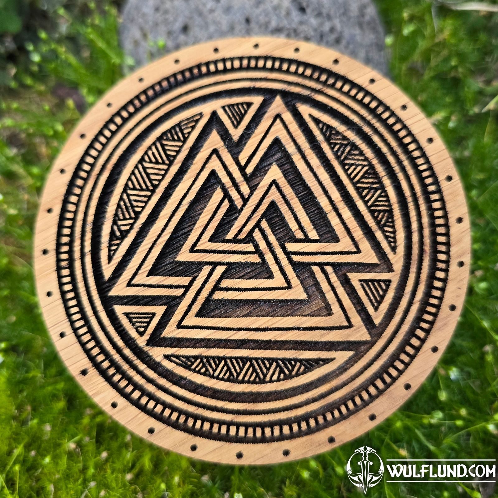 RUNEN - FUTHARK mit Box - VALKNUT Kadlus Runen Futhark Magik, Home decor Wir lassen Geschichte ...