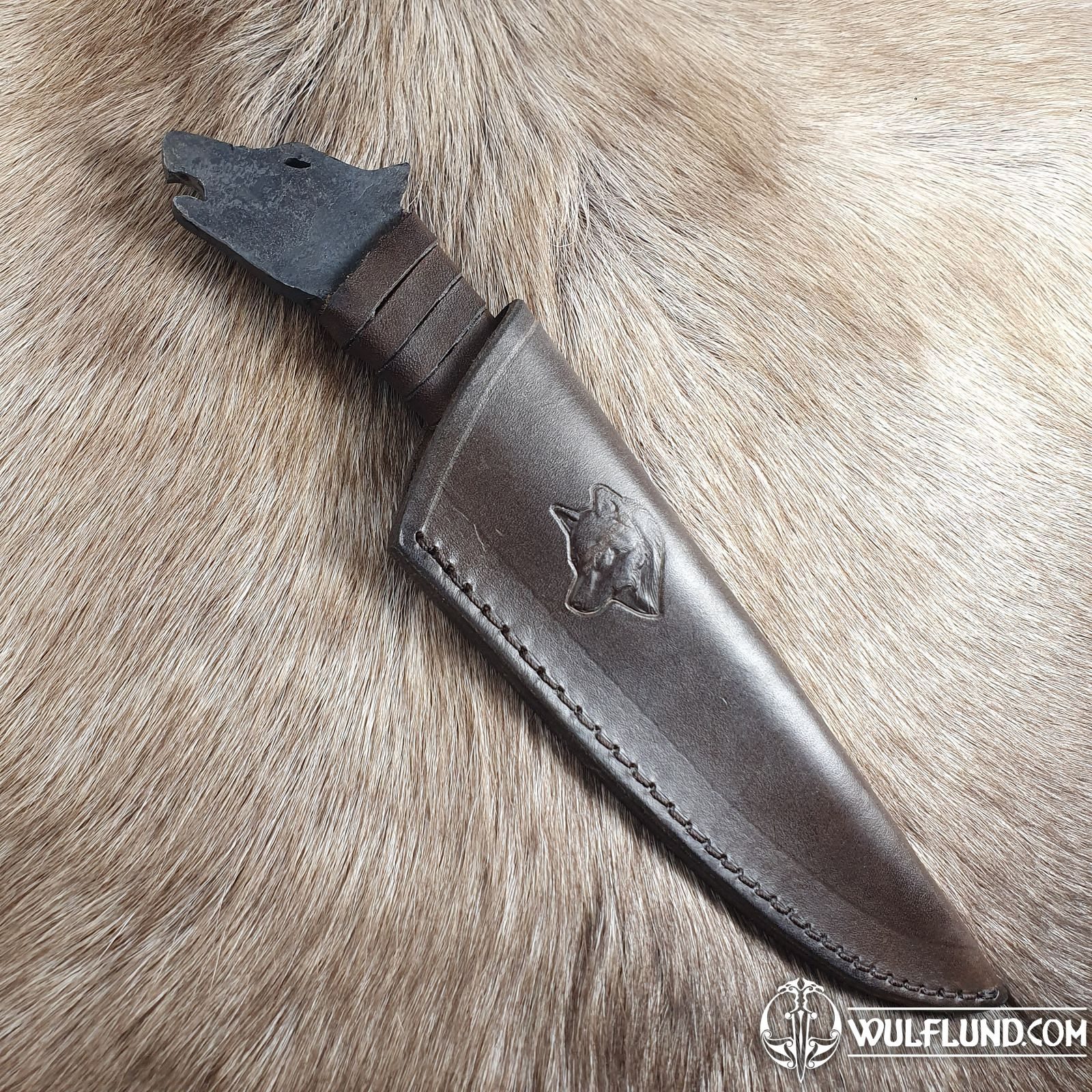 LEATHER Sheath with embossed Wolf Drakkaria Accessories for knives ...