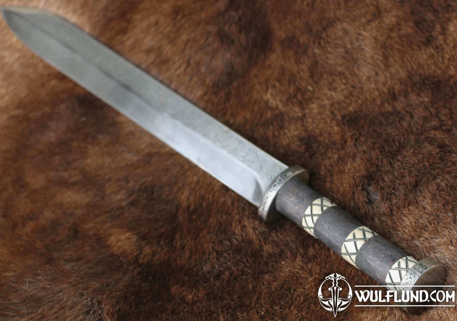 SEAX knife, etched Drakkaria Seax knives Knives, Weapons Wulflund