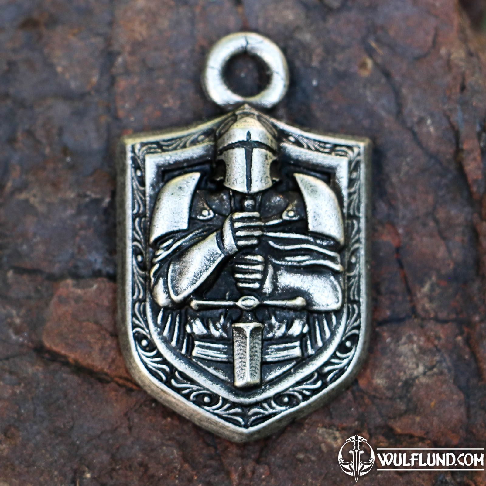 KNIGHT IN ARMOR, amulet, zinc Drakkaria Zinc amulets Jewellery Wulflund