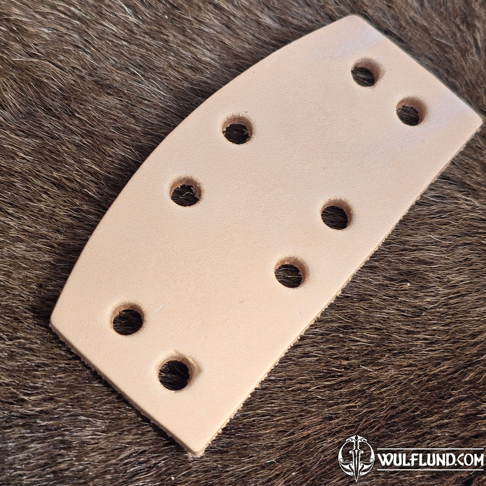 Leather Scale, 1 piece, natural colour Drakkaria Leather Armour Armour ...