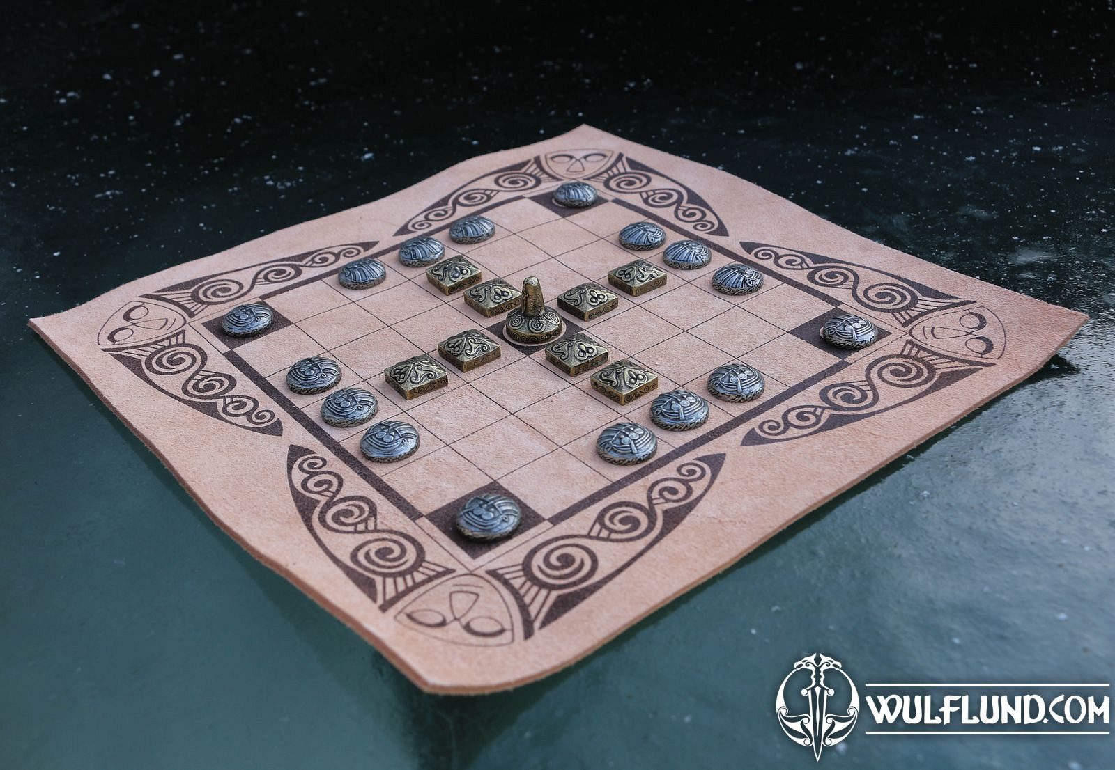 FIDCHELL, a Celtic board game version CÚ CHULAINN with a leather board ...