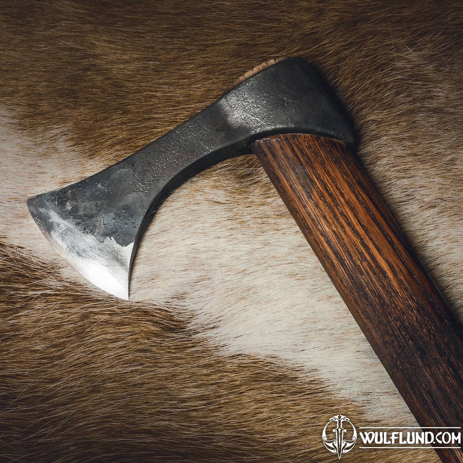 FRANCISCA Throwing Axe Drakkaria Throwing axes Throwing weapons ...