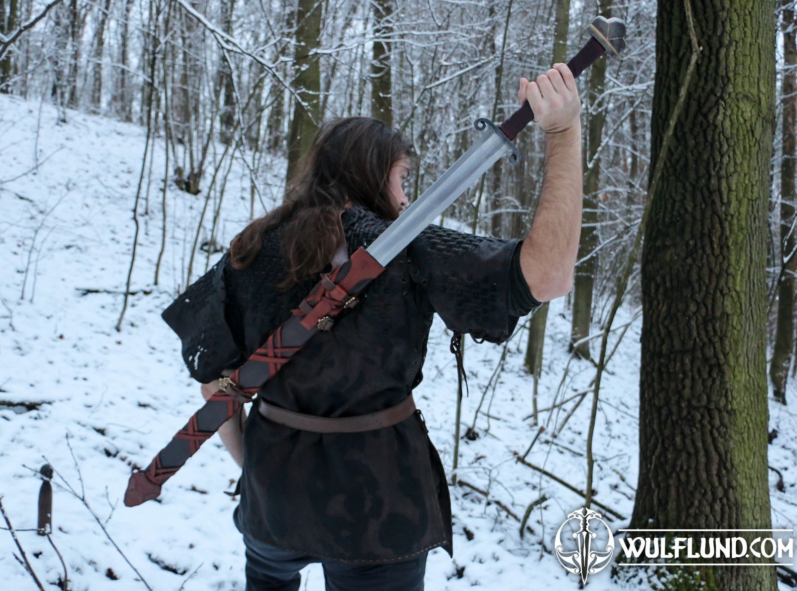 BARBARIAN two-handed sharp fantasy sword with Scabbard on the back Arma ...