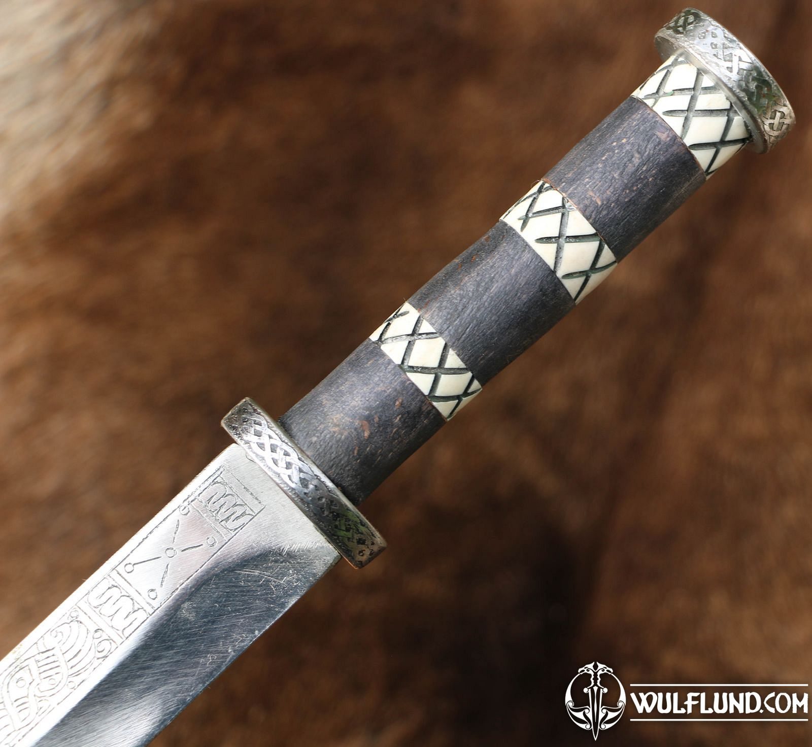 SEAX knife, etched Drakkaria Seax knives Knives, Weapons Wulflund