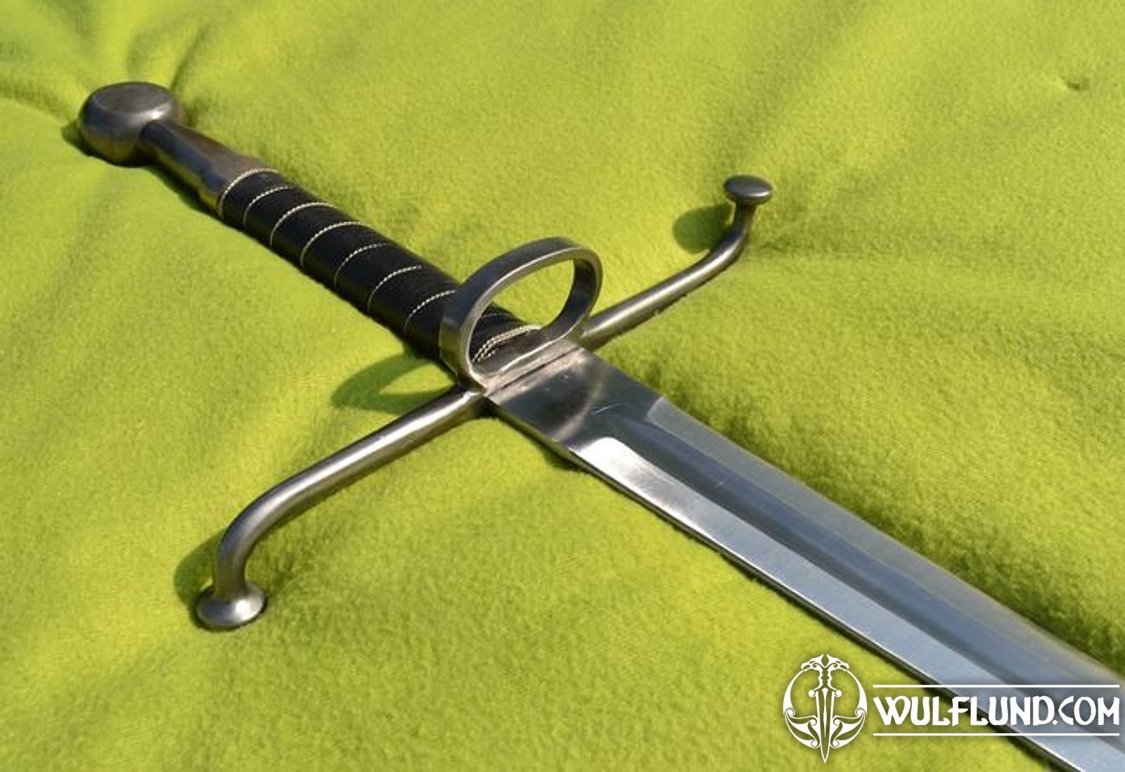 LONG HAND AND A HALF SWORD WITH A RING GUARD Other swords Weapons Wulflund