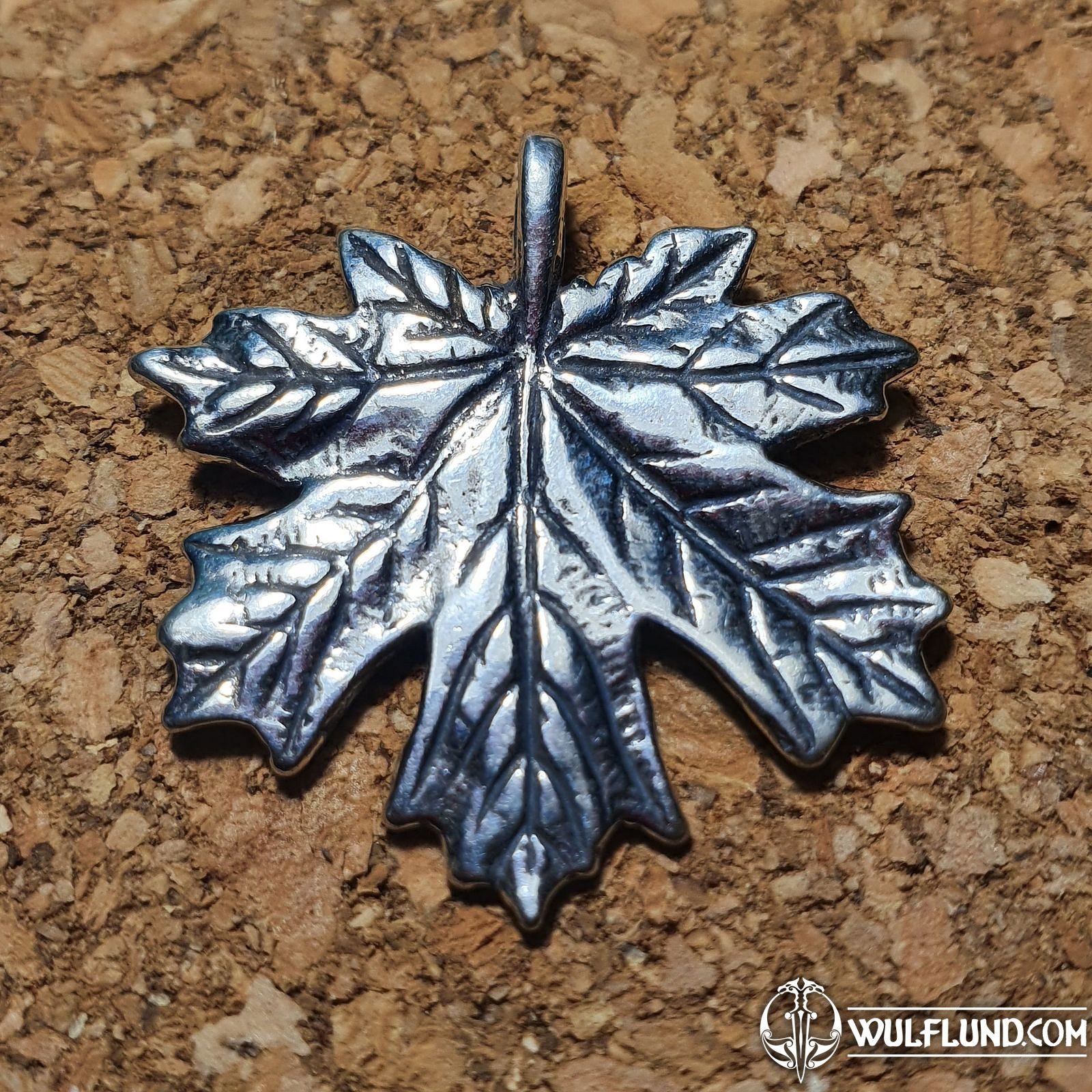Maple Leaf, silver pendant Drakkaria pendants Silver jewellery Wulflund