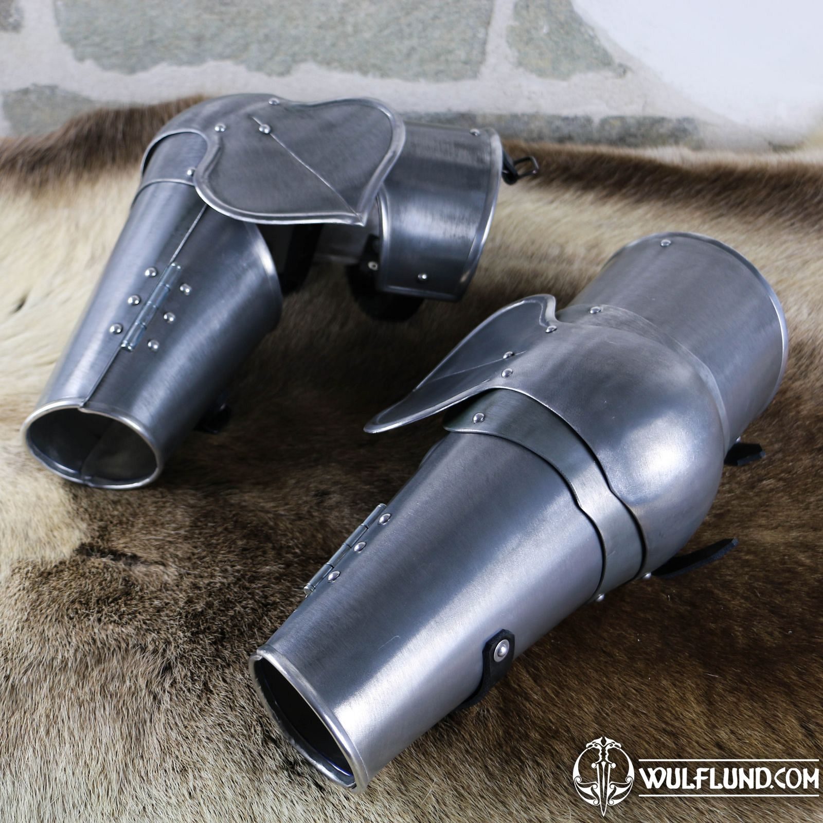 King's Guard - Medieval Knight - costume rental Drakkaria costume ...