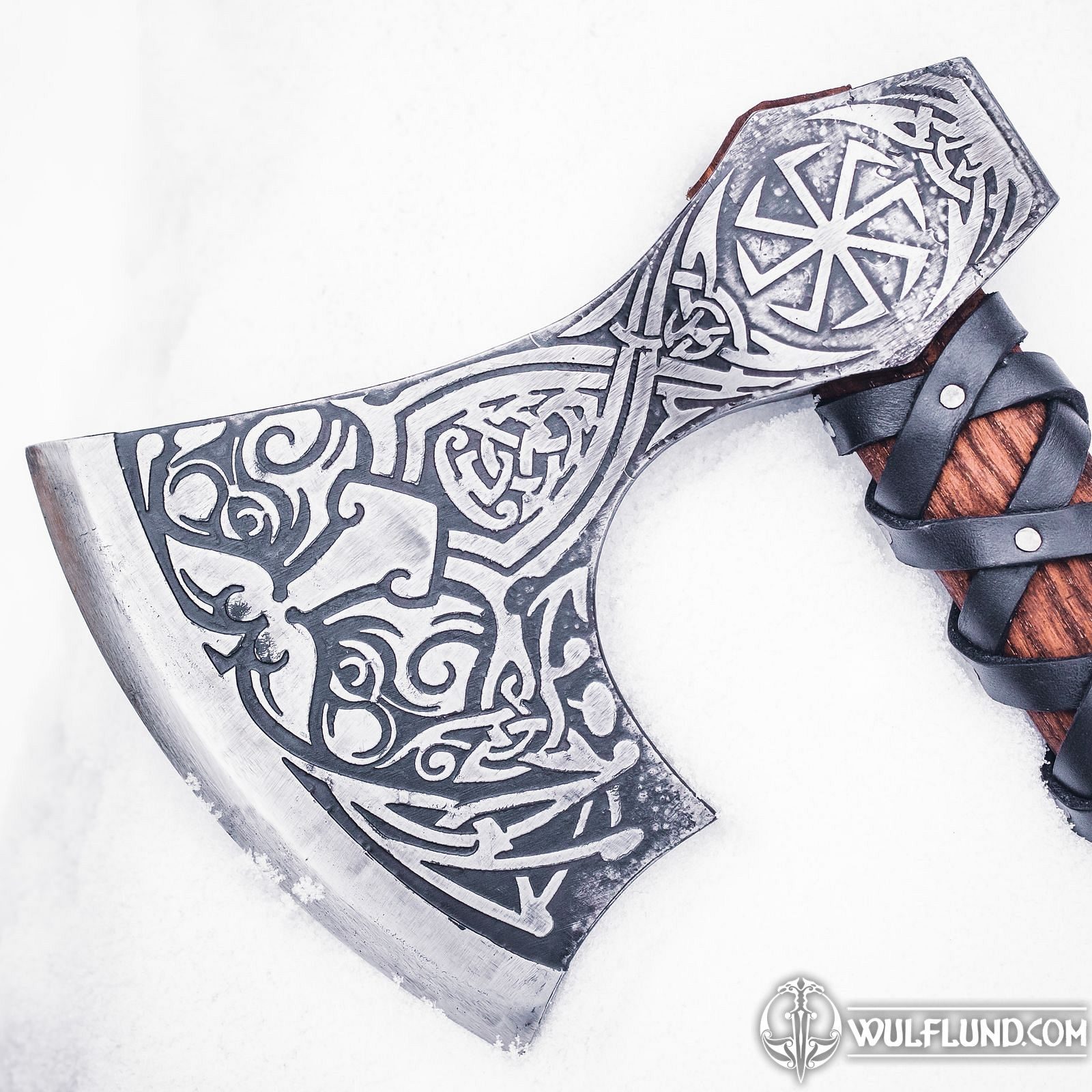 Axe of Perun, etched with leather Drakkaria Axes Weapons Wulflund