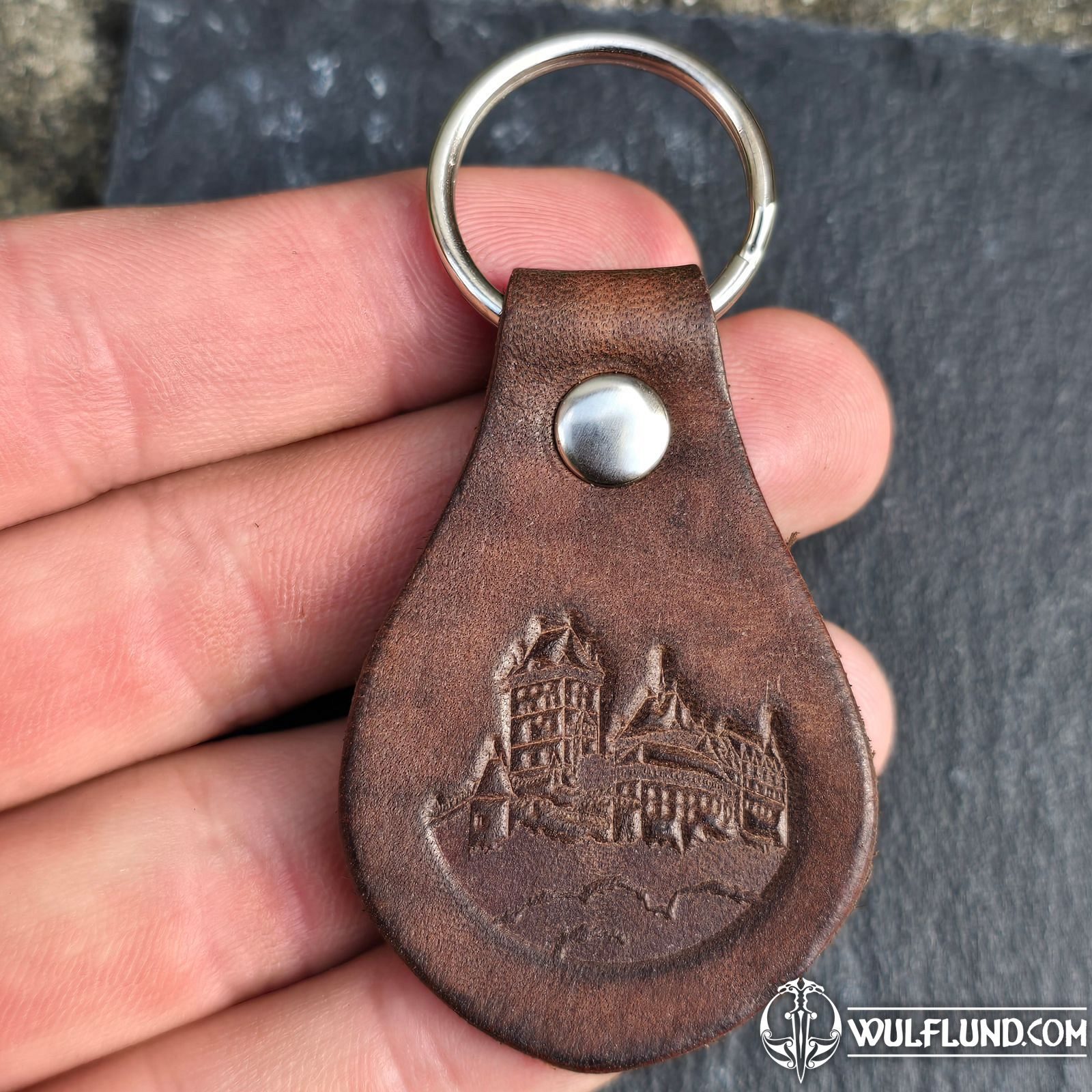 MEDIEVAL CASTLE, key ring, leather Drakkaria Leather keychains Leather ...