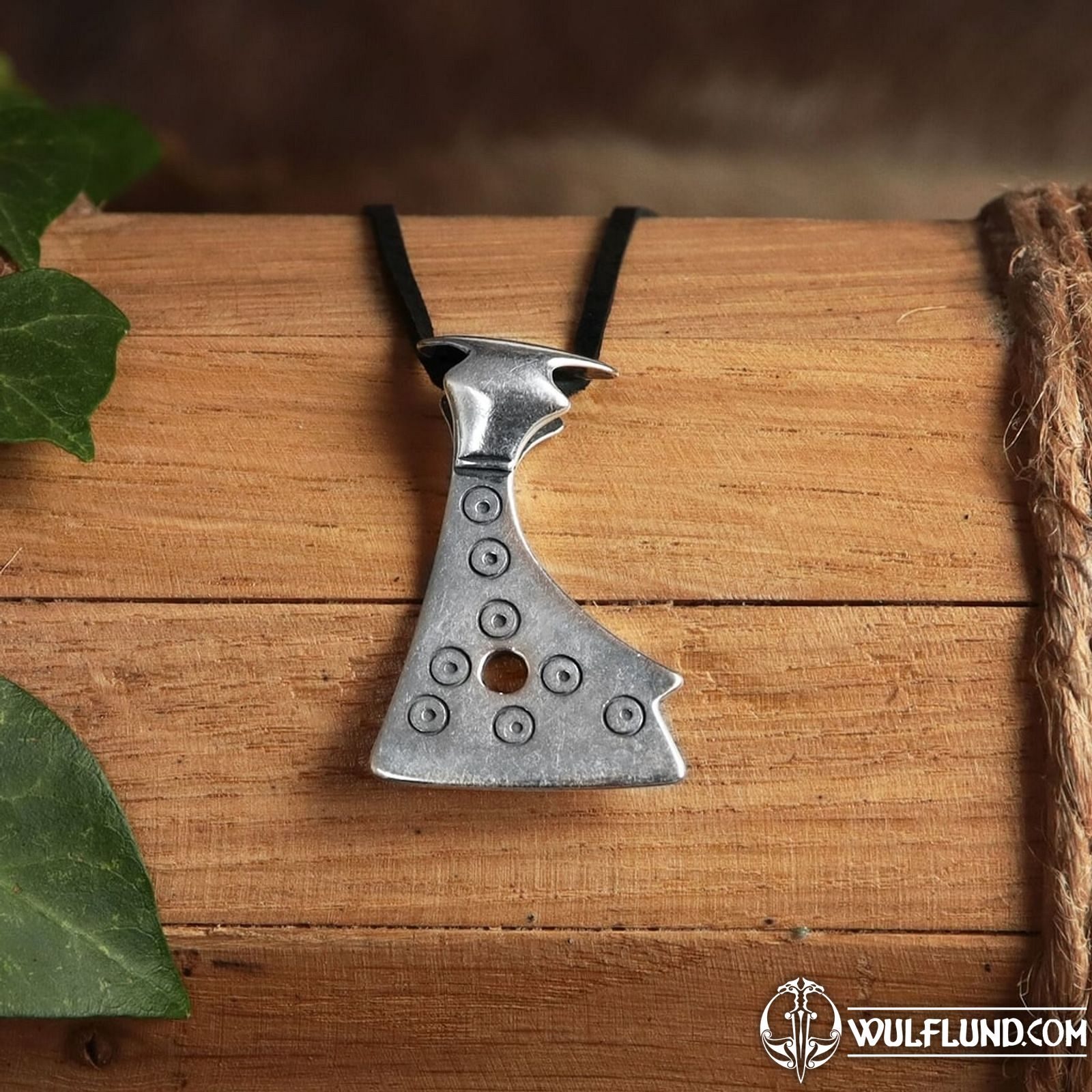 SLAVIC AMULETS PERUN AXES Wulflund