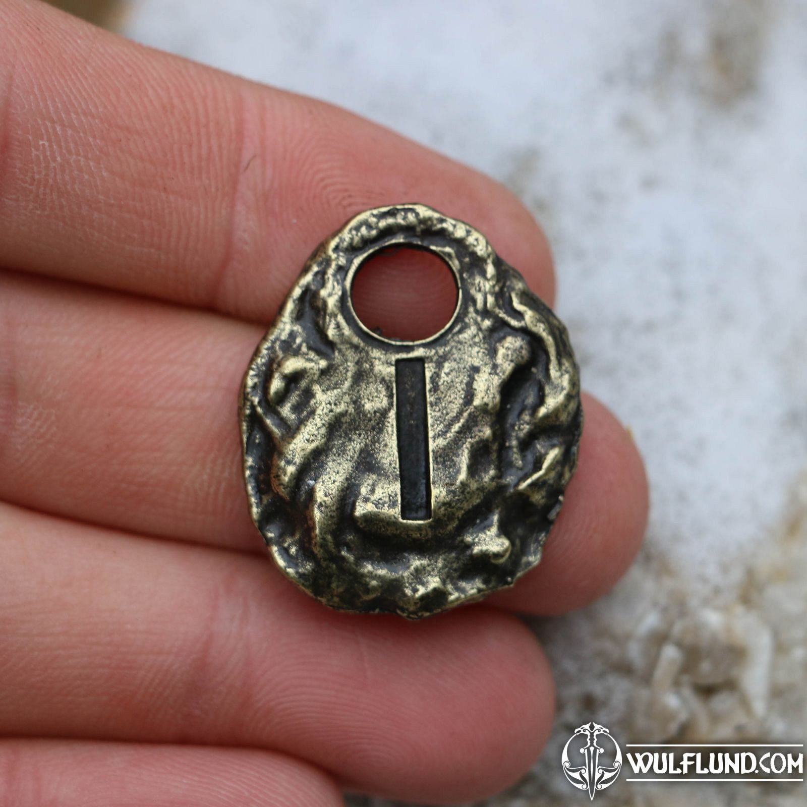 ISA - Rune Pendant ant. brass Drakkaria rune pendants Zinc amulets ...