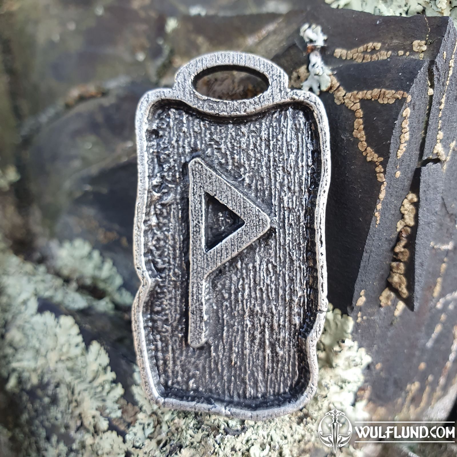Wunjo, Pendentif Rune, Zinc Drakkaria Runes Amulettes en zinc ...
