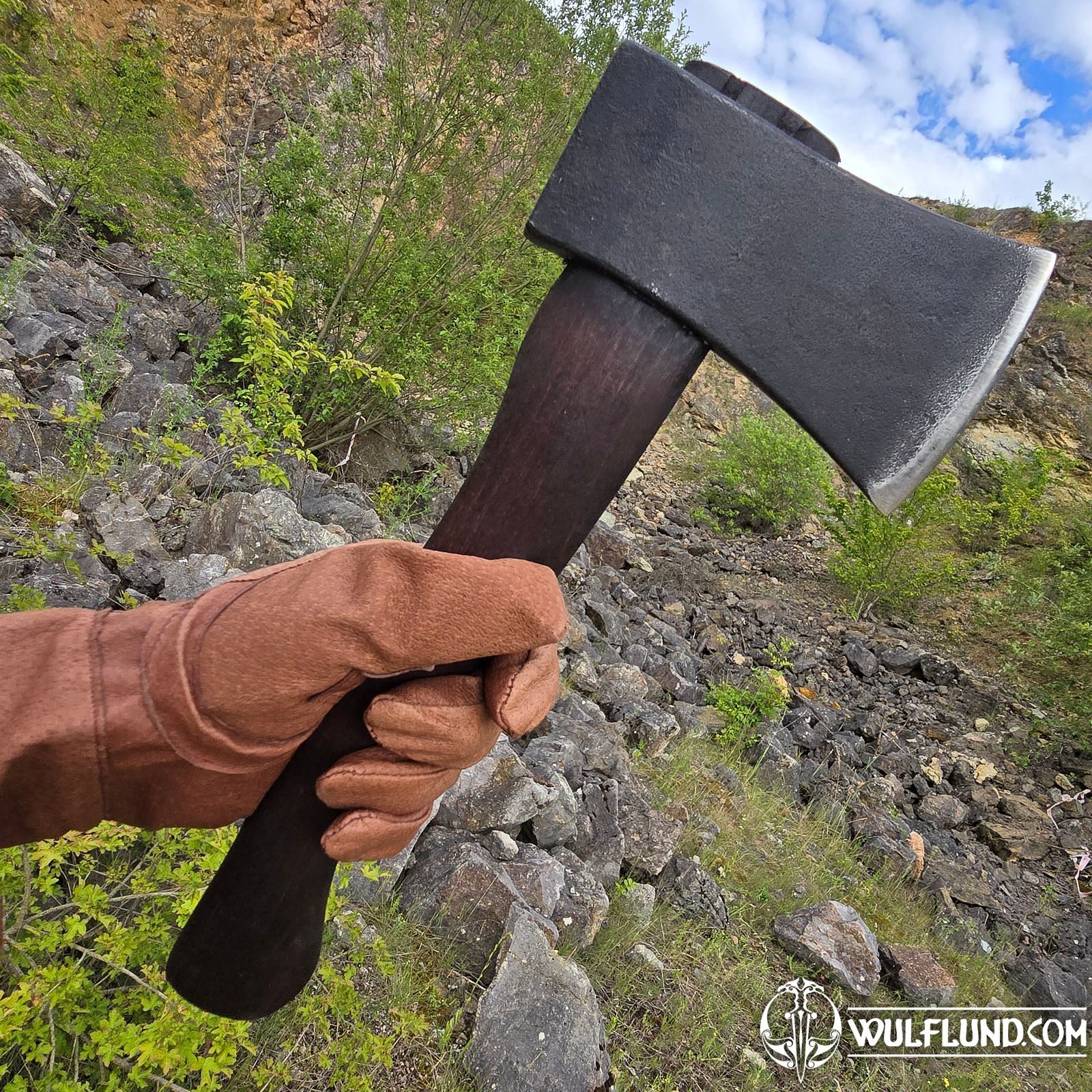 CANADIAN FORGED AXE - FRASER Drakkaria Axes Weapons Wulflund