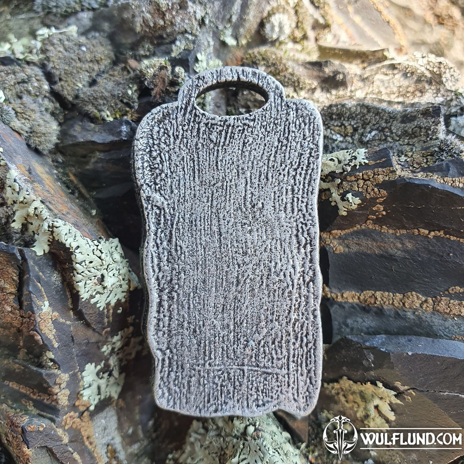 Isaz - Rune Pendant Drakkaria rune pendants Zinc amulets, Jewellery ...