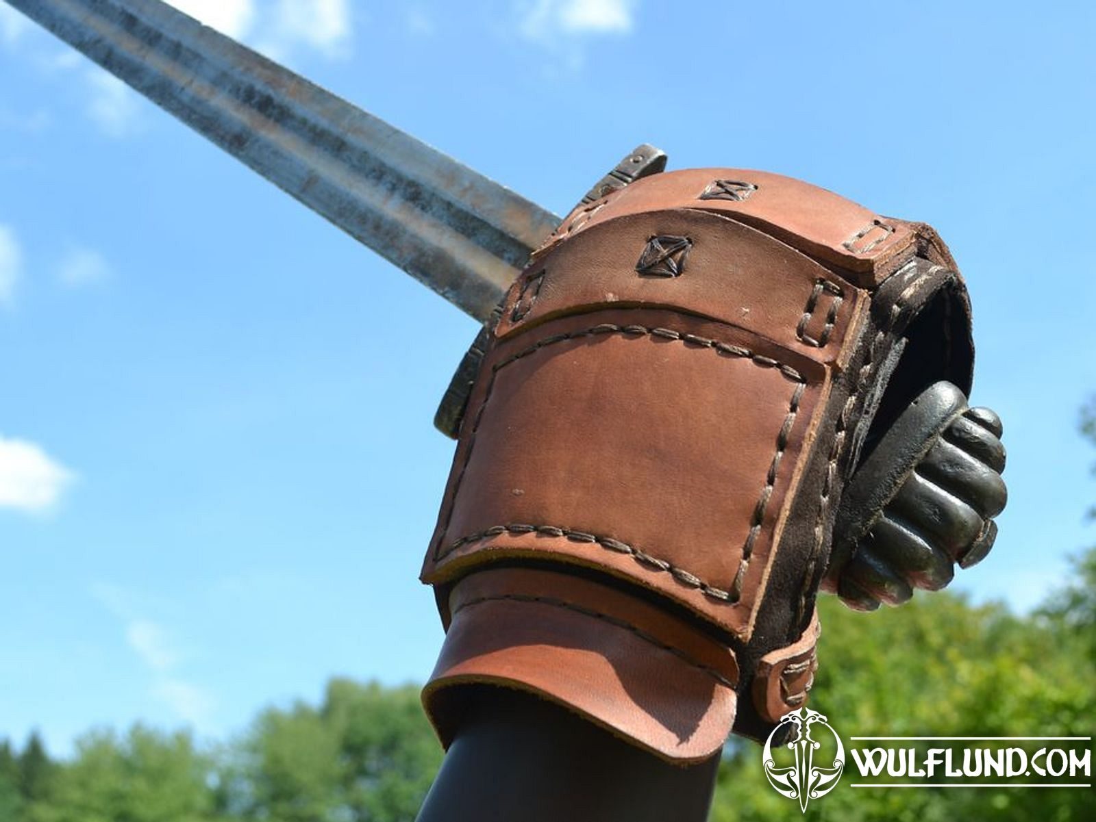 LEATHER GAUNTLET for sword fight, for right hand Dragnor Leather gloves ...