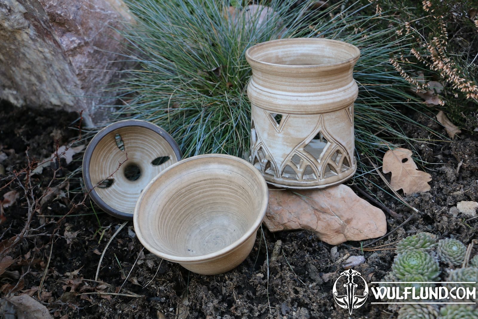 CERAMIC APPLE BAKER for a tealight historical ceramics Feasting Wulflund