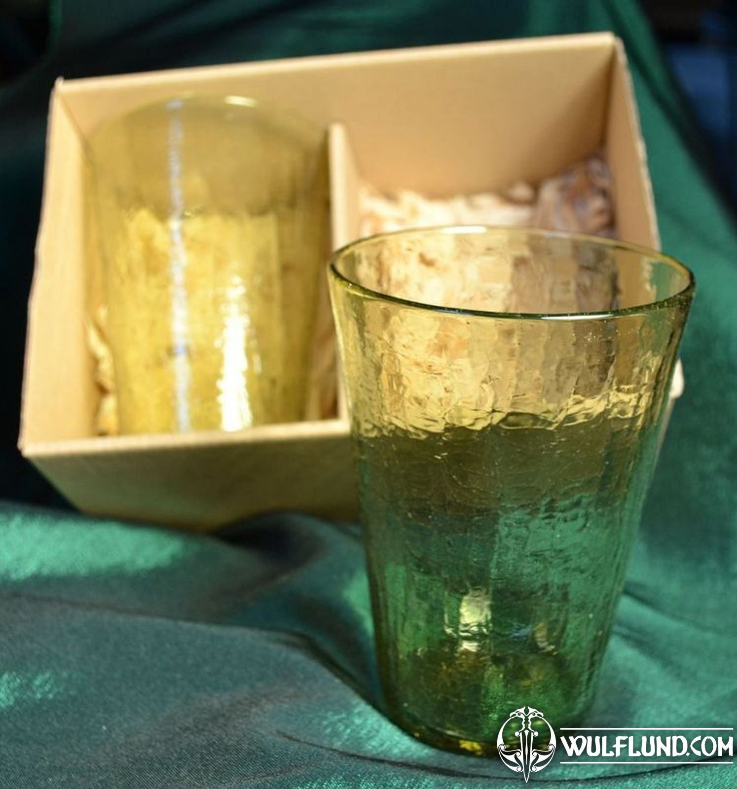 FOREST GLASS WITH SCULPTATION historical glass Feasting Wulflund