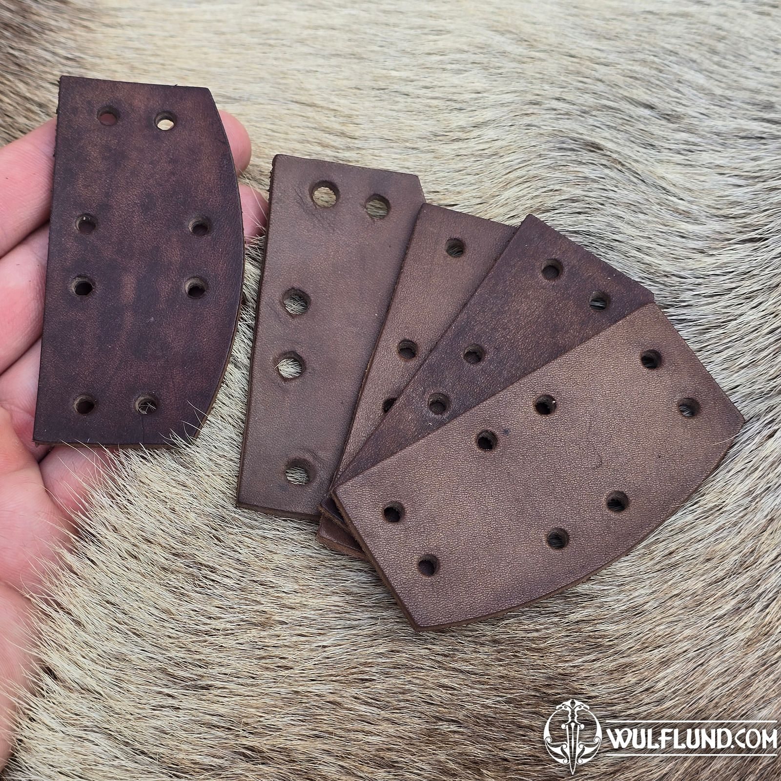 Leather Scale, 1 piece, brown Drakkaria Leather Armour Armour Wulflund