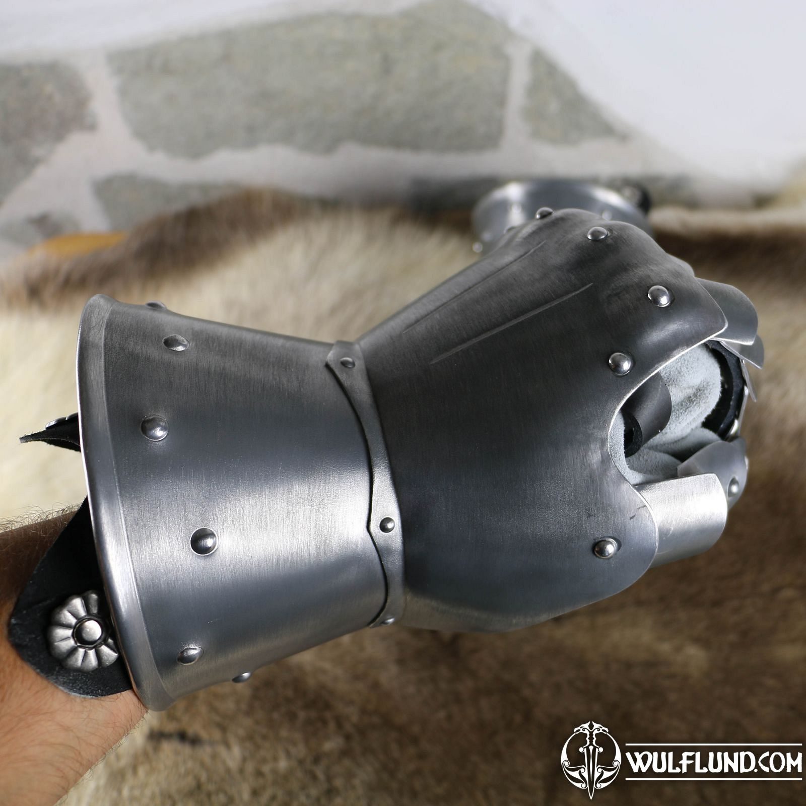 King's Guard - Medieval Knight - costume rental Drakkaria costume ...