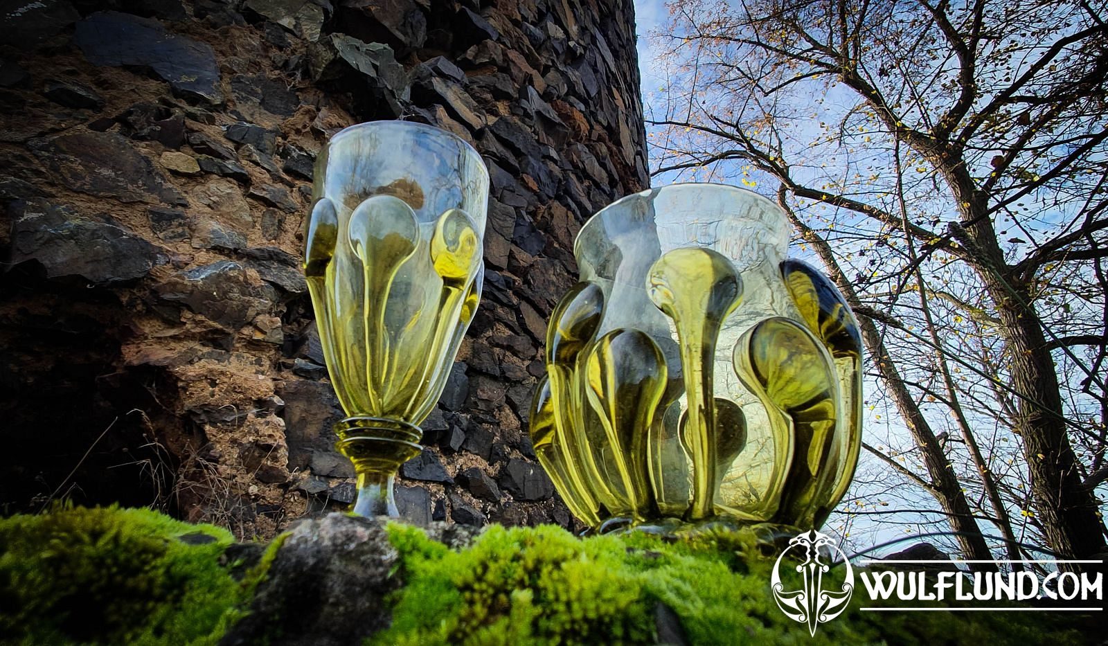 MEDIEVAL GOBLET - BOHEMIA, green forest glass Drakkaria historical ...