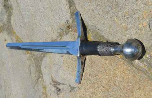 MAXIMUS, two handed sword Wulflund