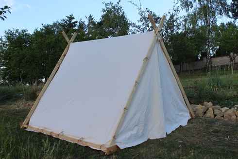 Camping and crafting, Historical camping, medieval tents Wulflund