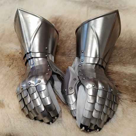 Armour, Armor Parts, Gauntlets Wulflund