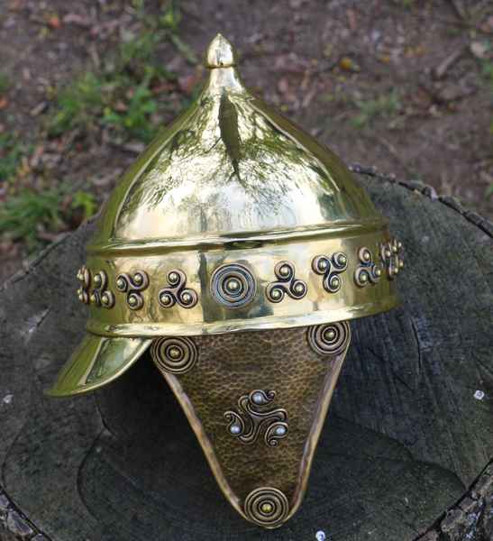 Celtic fantasy Helmet, brass Wulflund