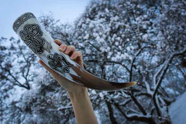 CROW, Gnezdovo, engraved Viking horn - 0.4 L Wulflund