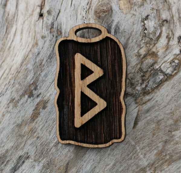 BERKANO - Rune - Futhark, Wood Kadlus rune pendants Jewellery Wulflund