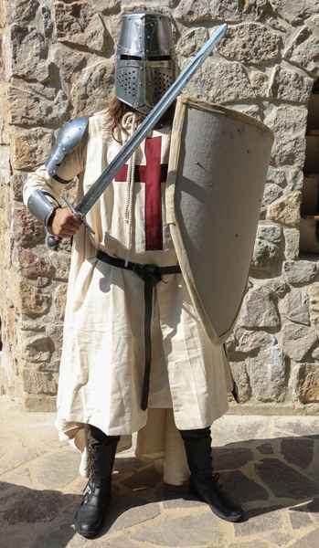 TEMPLAR, costume - COSTUME RENTAL Wulflund