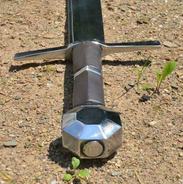 German Falchions Wulflund