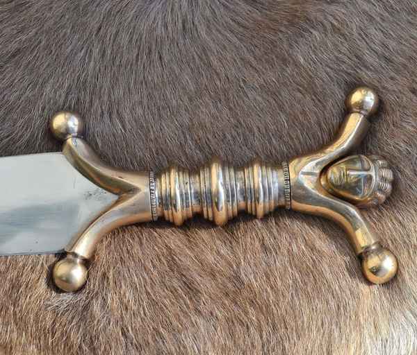 Celtic anthropomorphic bronze dagger Wulflund