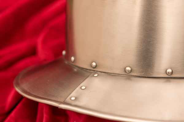 IRON HAT - riveted helmet Wulflund