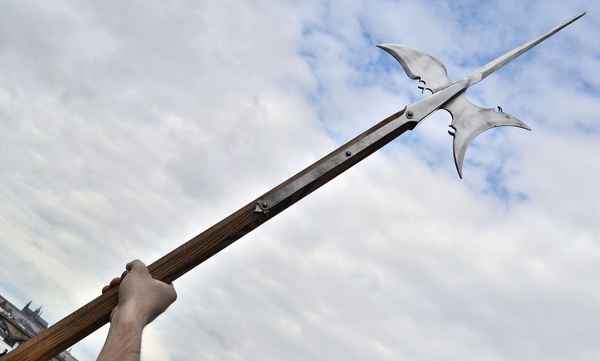 Halberd, replica of a two-handed pole weapon Wulflund