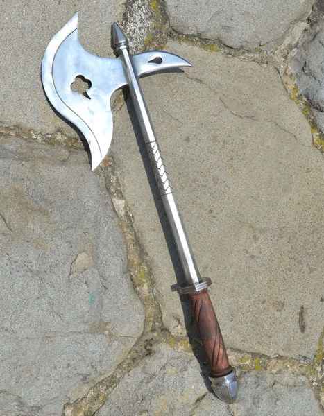 SINGLE HANDED MEDIEVAL WAR AXE, replica, central Europe Drakkaria Axes ...